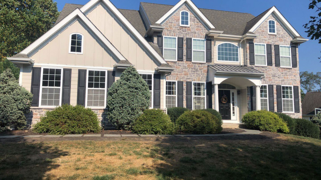 7 Ways to Personalize Your Split-Level Home with Hardie Siding