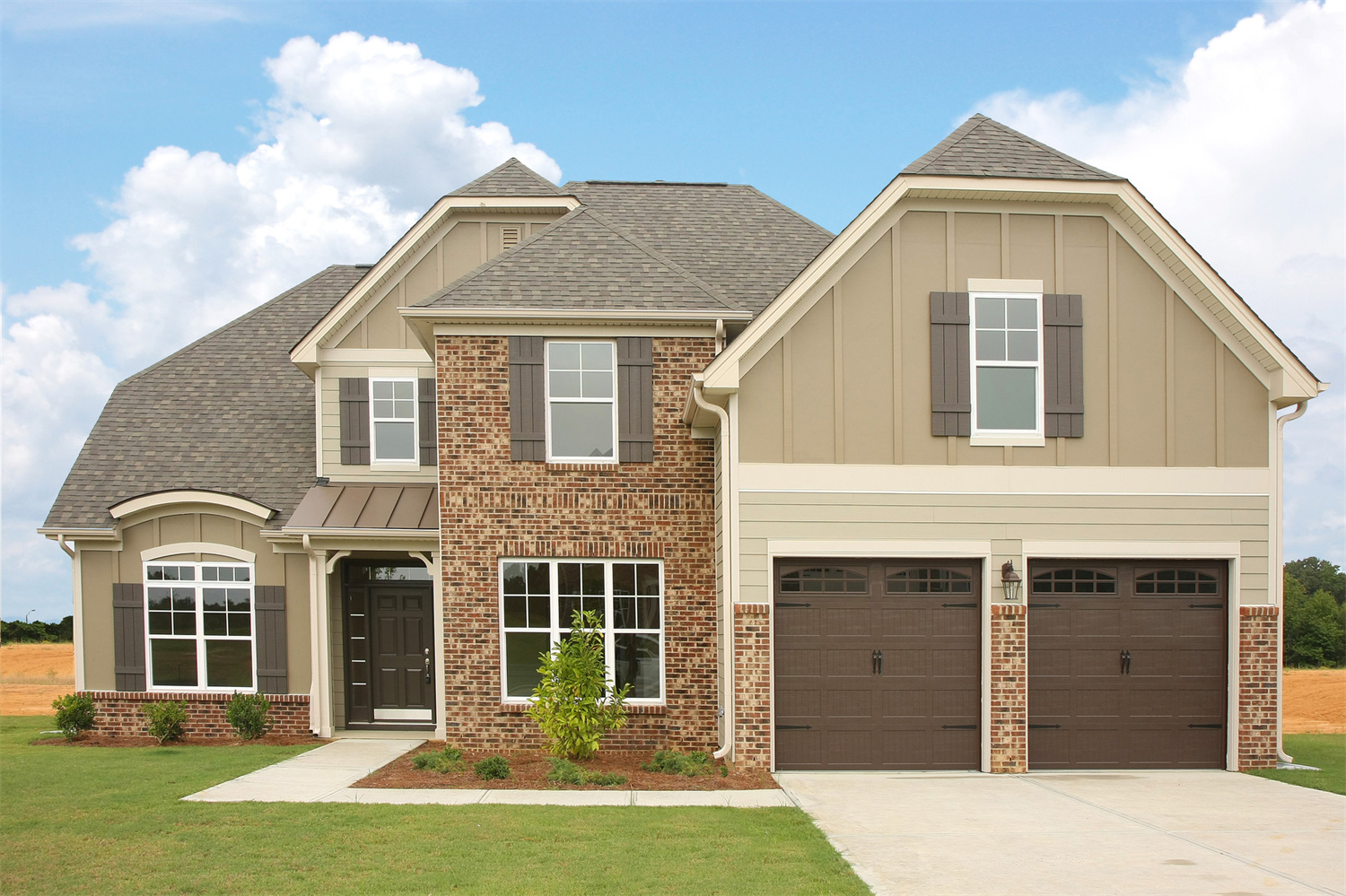 7 Ways to Personalize Your Split-Level Home with Hardie Siding